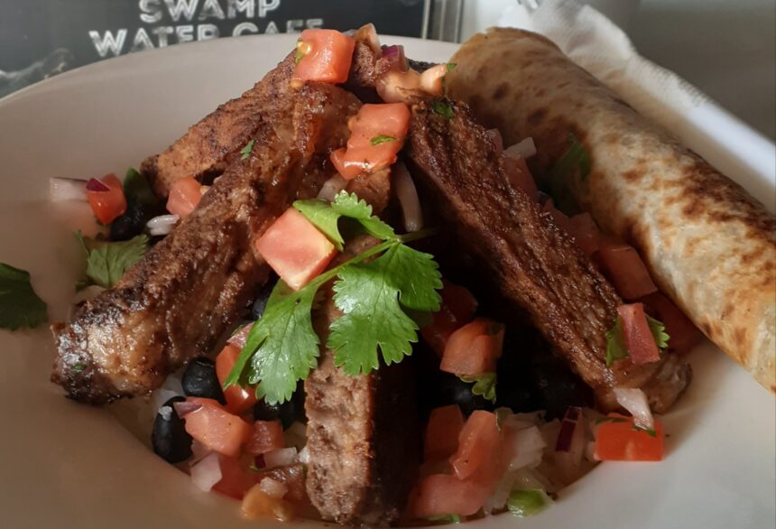 Swamp Water Cafe – Full-Service Restaurant with a Taste of the Everglades